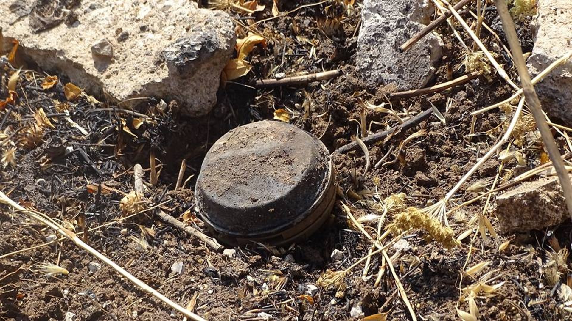 8-year-old girl killed by landmine explosion in southern Iraq » 964media