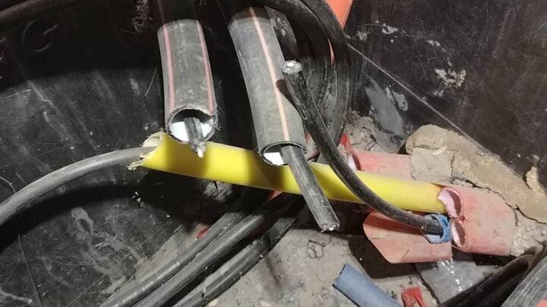 Suspected sabotage of fiber-optic cables disrupts internet for 2,000 ...