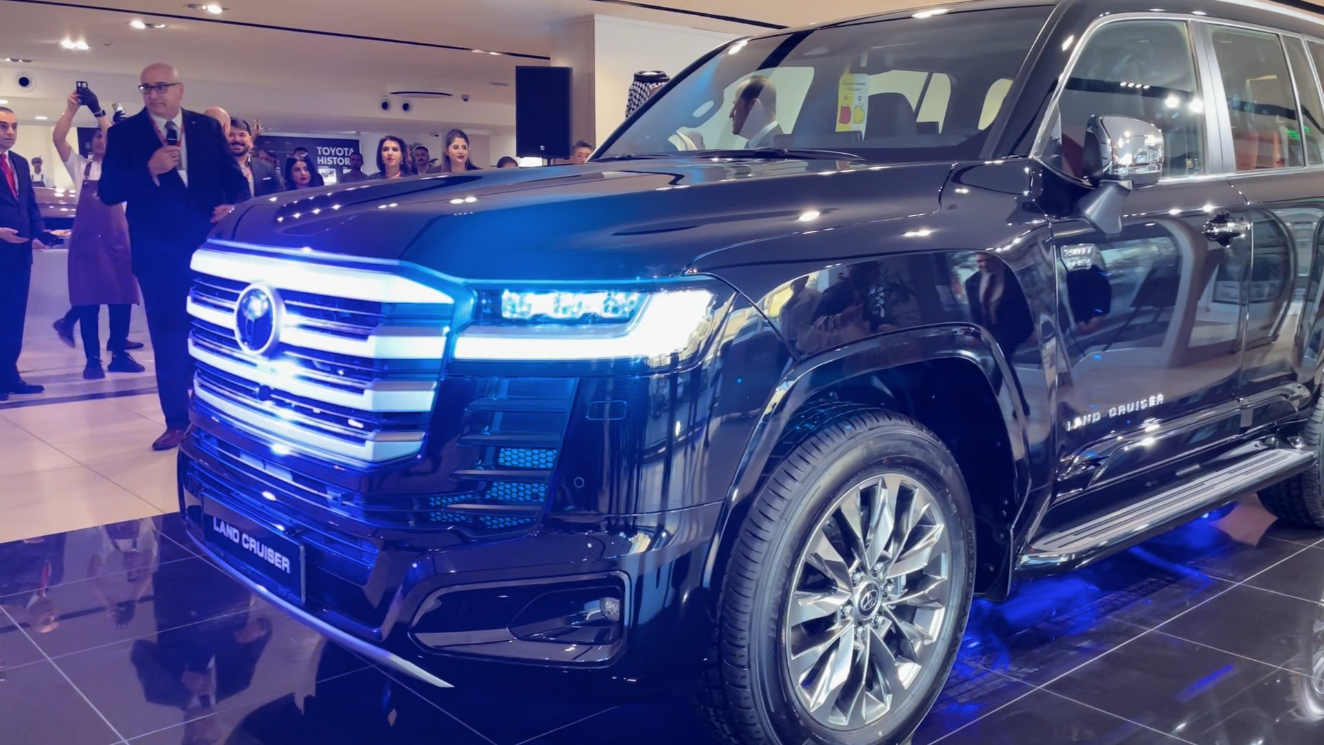 جكسارة الجديدة وصلت بغداد بـ 180 مليوناً وبيع 5 سيارات في أول ساعة ...