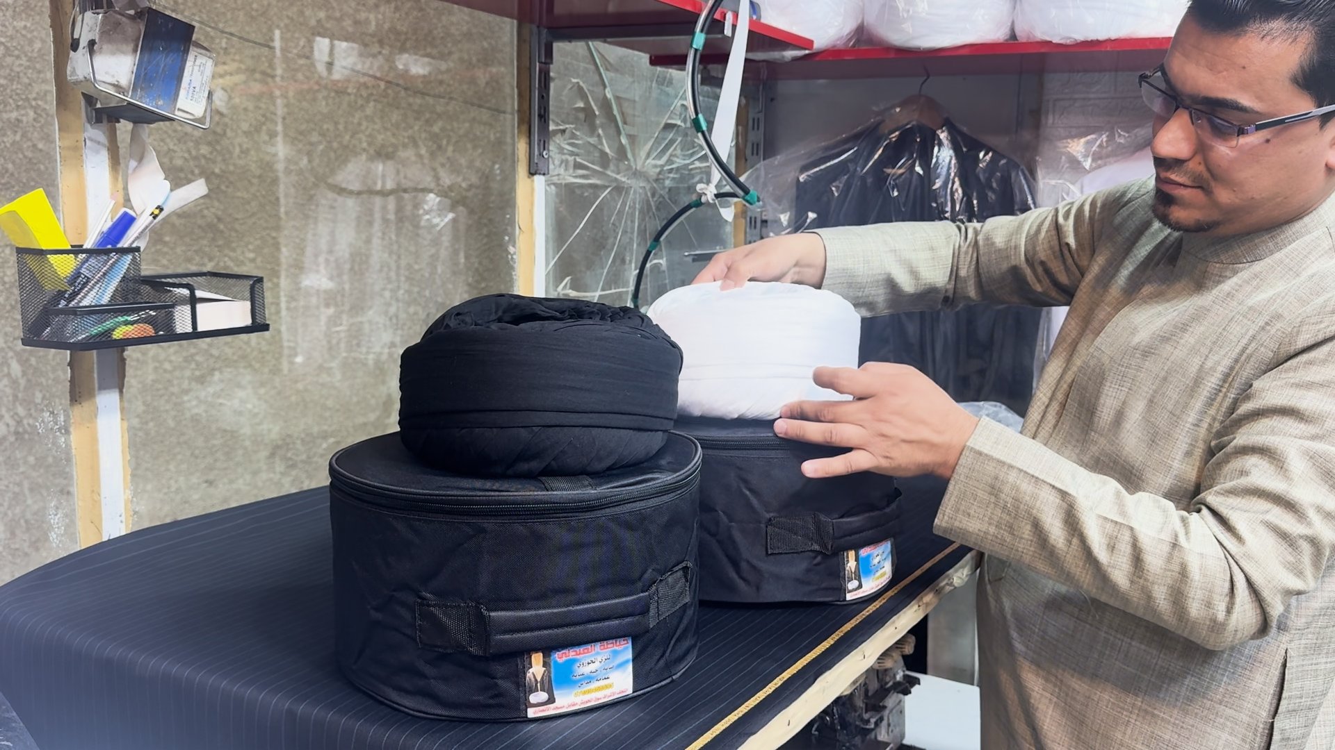 The art of turban making in Najaf: local tailor highlights distinct ...