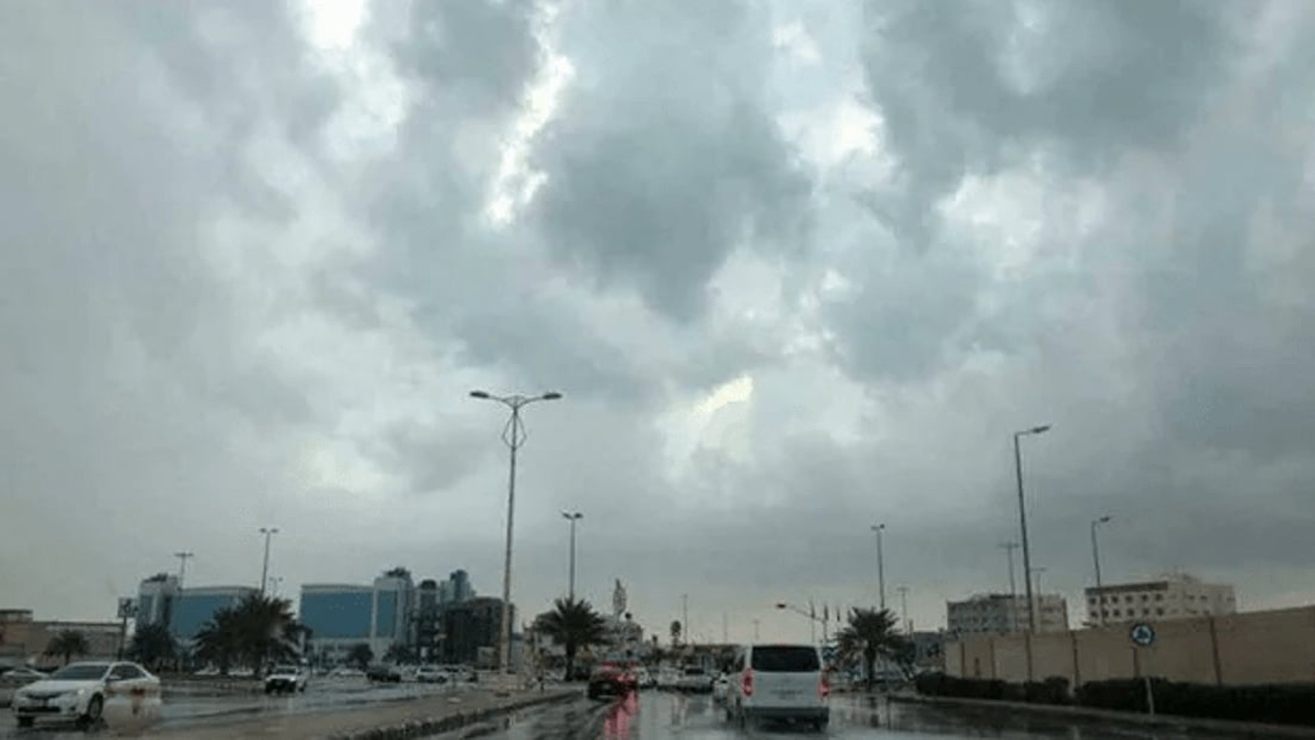Low-pressure system brings cloud cover, light rain, and dust storms ...