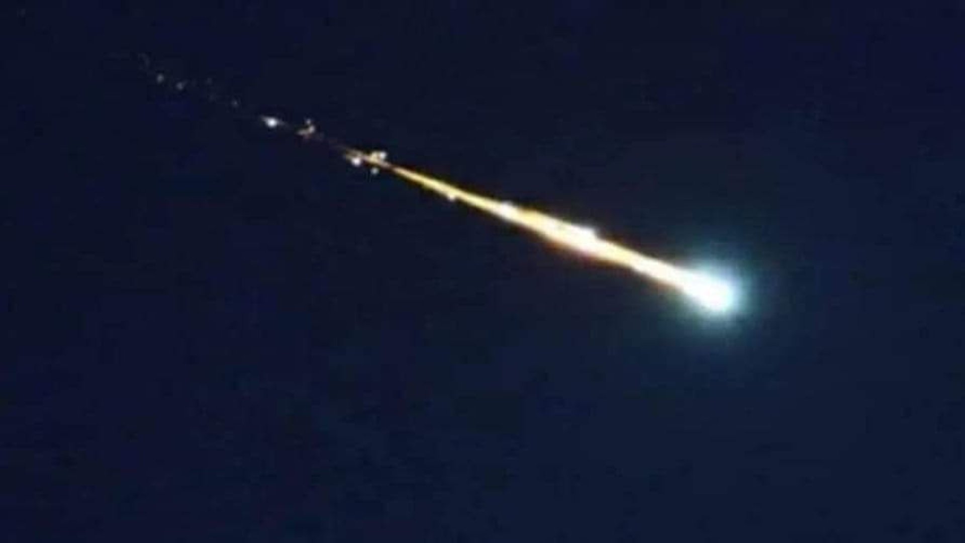 Meteor causes bright light over Iraq, Syria, and Turkey, authorities ...